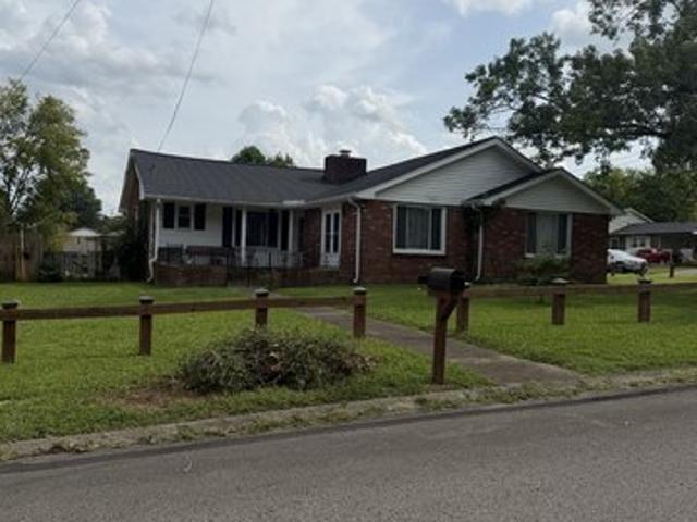 1208 N Graycroft Ave, Madison, TN 37115