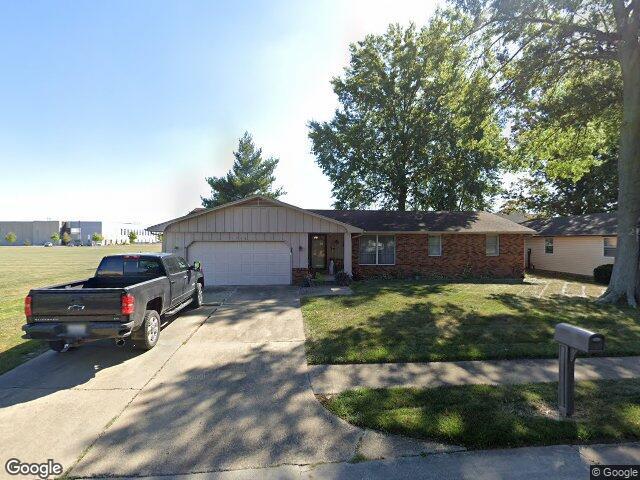 1208 N Martin St, Effingham, IL 62401