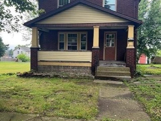 1208 Negley St, Farrell, PA 16121