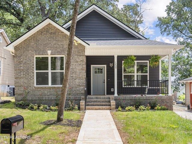 1208 Ohio Ave, Knoxville, TN 37921