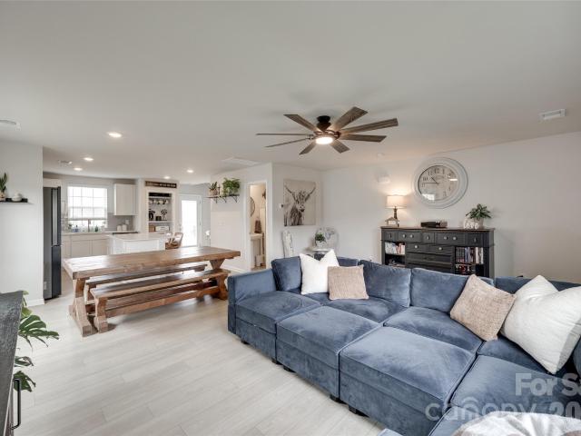1208 Old Fort Drive