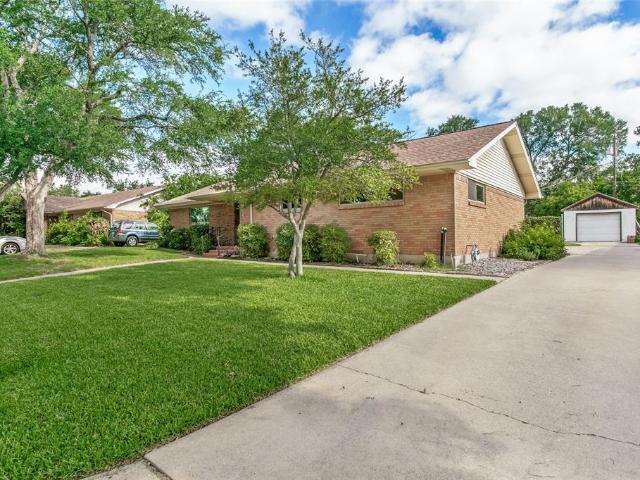 1208 Amherst Drive