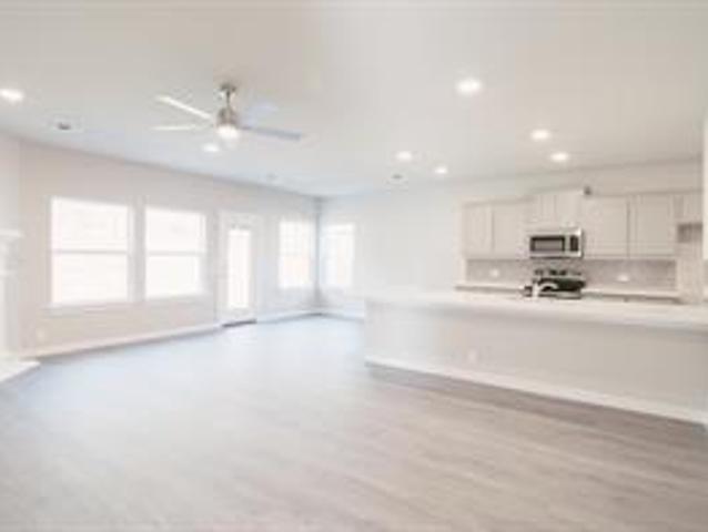 1208 Anderson Crossing