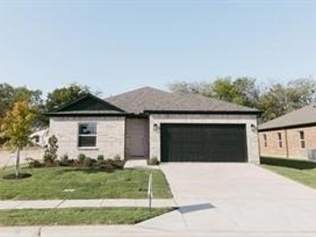 1208 Anderson Xing, Trenton, TX 75490