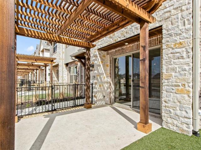 1208 Armstrong