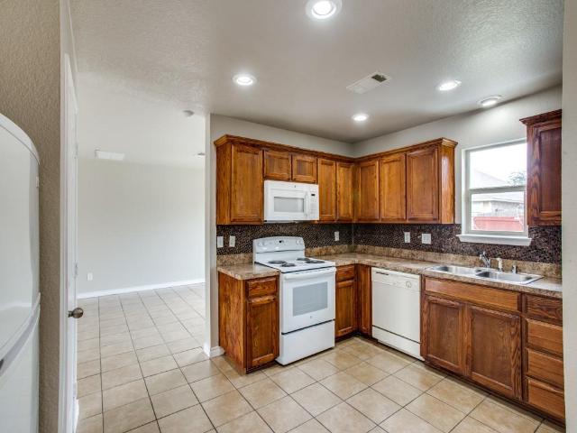 1208 Boxwood Drive