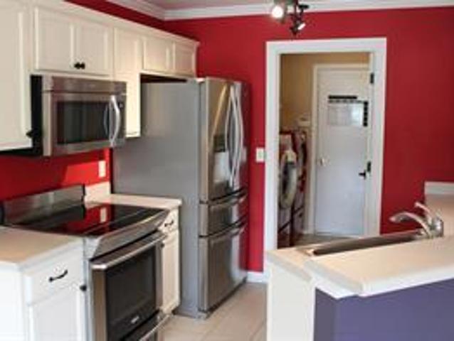 1208 Brendon Lee Ln
