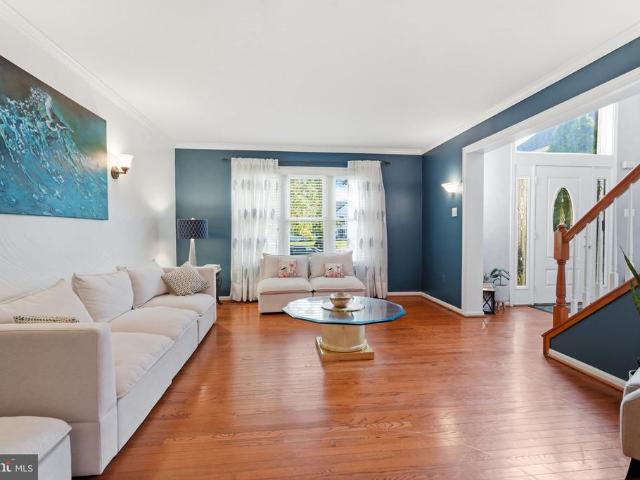 1208 Candlewick Court
