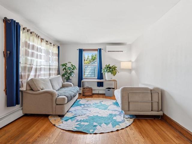 1208 Cherry Ave