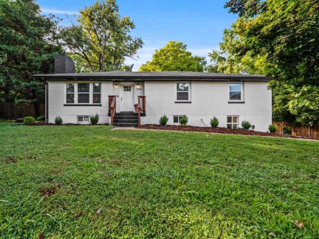 1208 Dempsey Dr, Nashville, TN 37217 | MLS #3127 | Compass