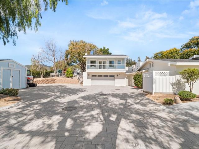 1208 E 42nd