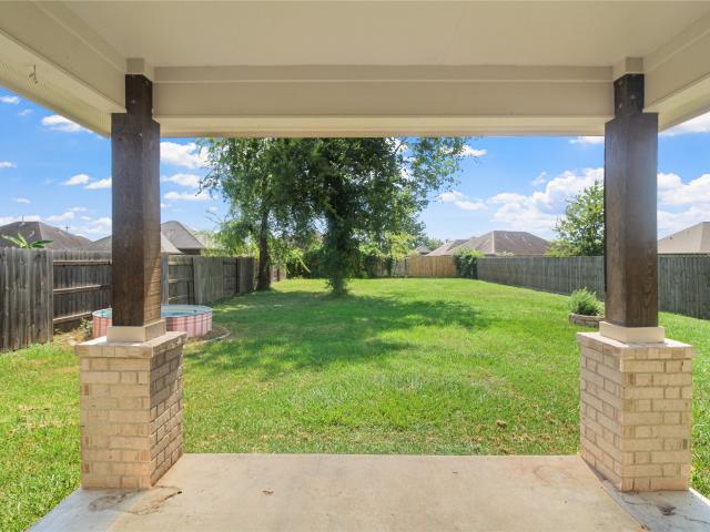 1208 E Henderson Road