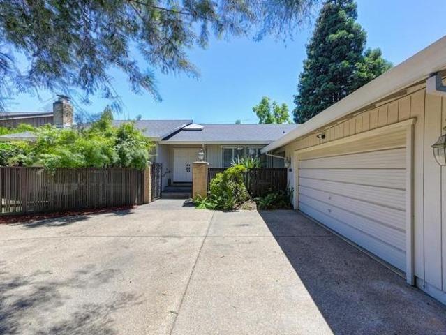 1208 Genesee Ct, Carmichael, CA 95608