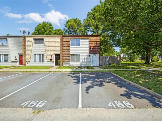1208 Green Cedar LN