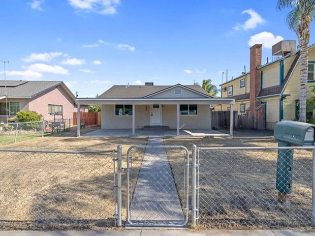 1208 Hall Ave, Corcoran, CA 93212