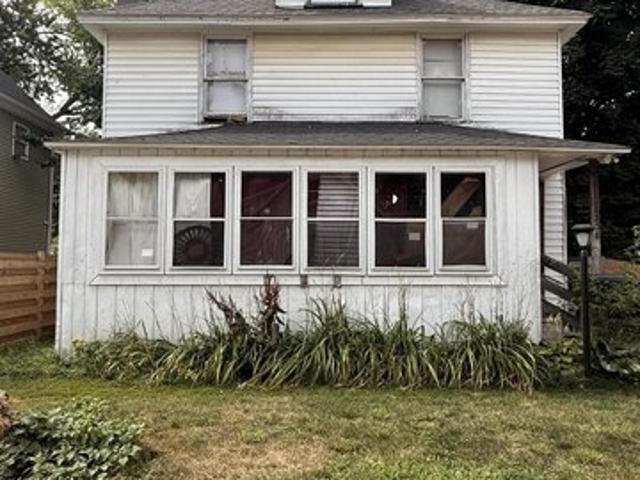 1208 Hays Park Ave, Kalamazoo, MI 49001