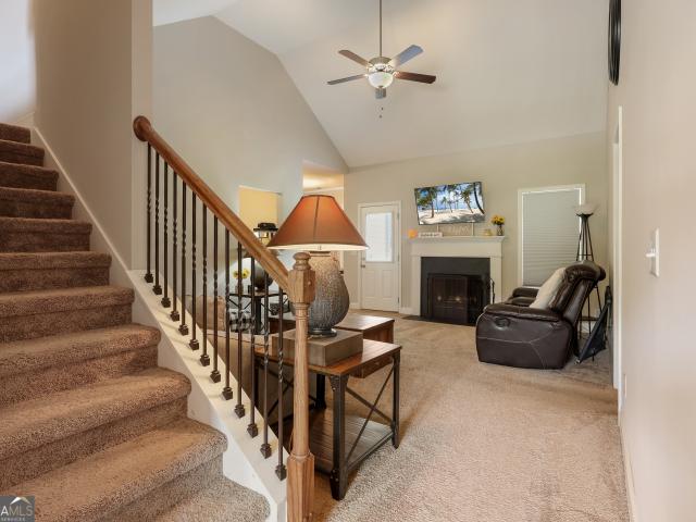 1208 Hembree Way
