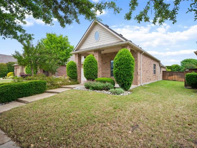 1208 Isabella Lane