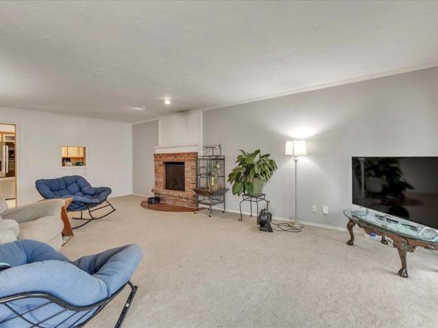 1208 Kingston Drive