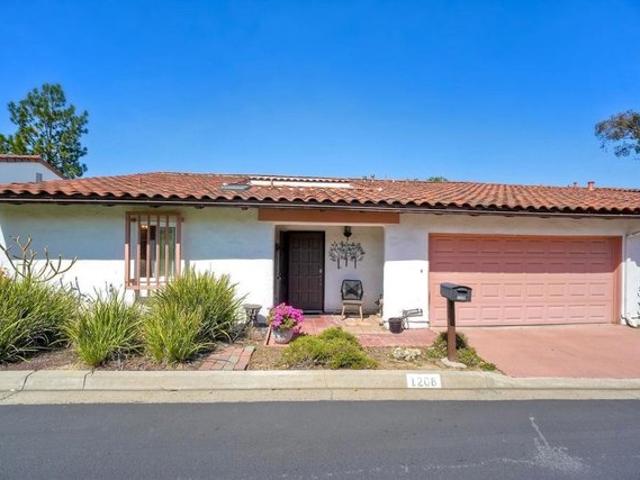 1208 LA Paloma Gln, Escondido, CA 92026