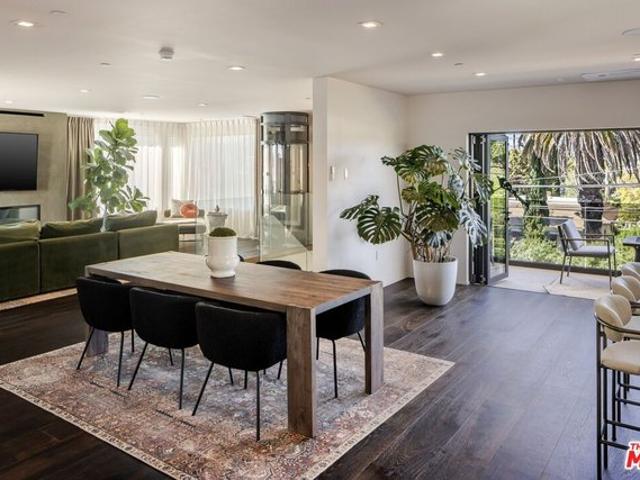 1208 Palms Blvd, Venice, CA 90291