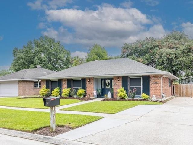 1208 Patriot Dr, Slidell, LA 70458