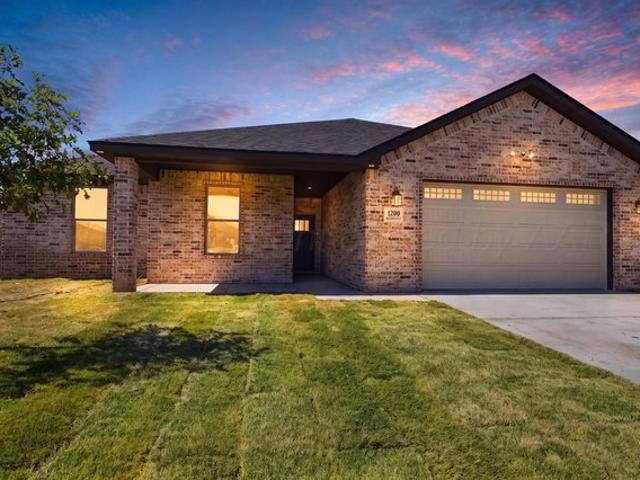 1208 Pinot Blvd, Amarillo, TX 79124