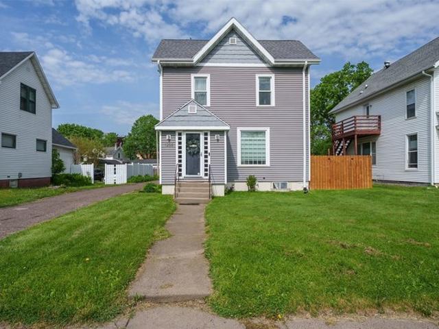 1208 State St, Eau Claire, WI 54701