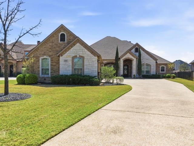 1208 Sunset Bay Dr, Granbury, TX 76048 | MLS #21202 | Compass