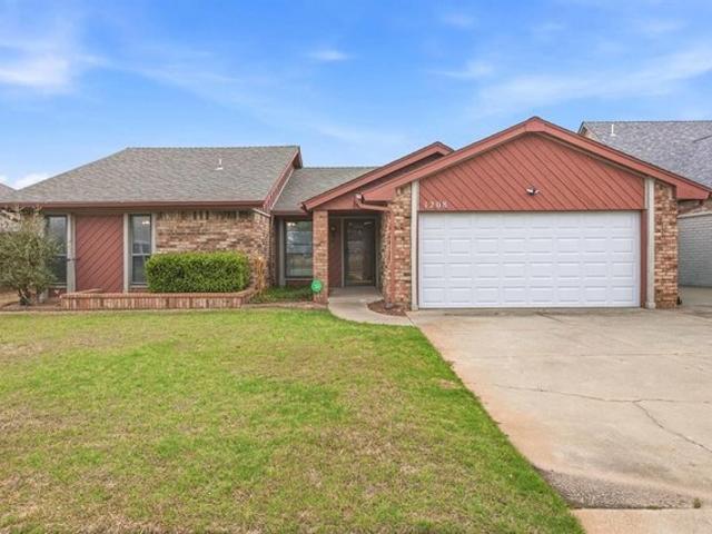 1208 SW 106th St, Oklahoma City, OK 73170