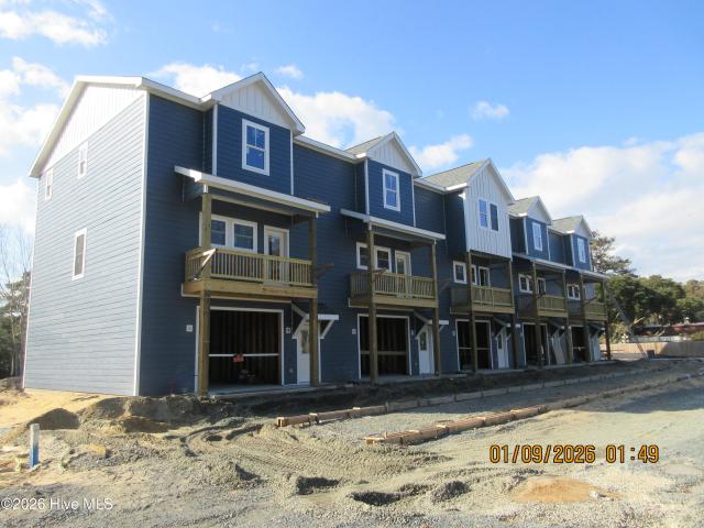 1208 Swan Street # Unit 2