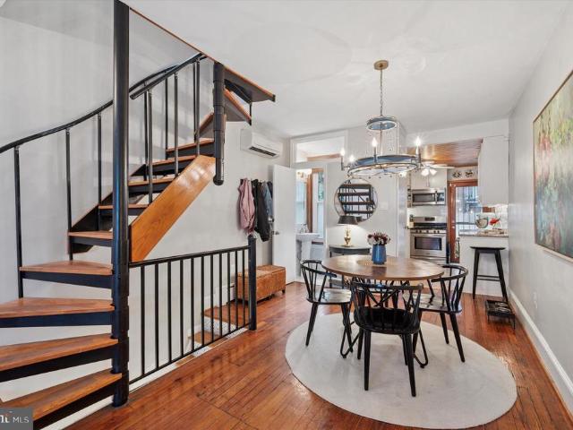 1208 Saint James Street