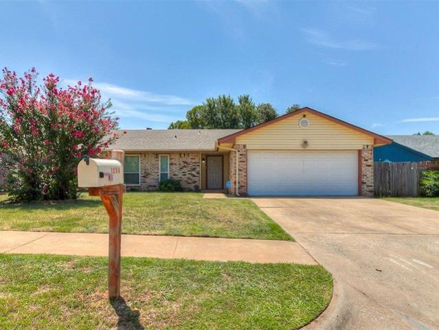 1208 SE 8th St, Oklahoma City, OK 73160