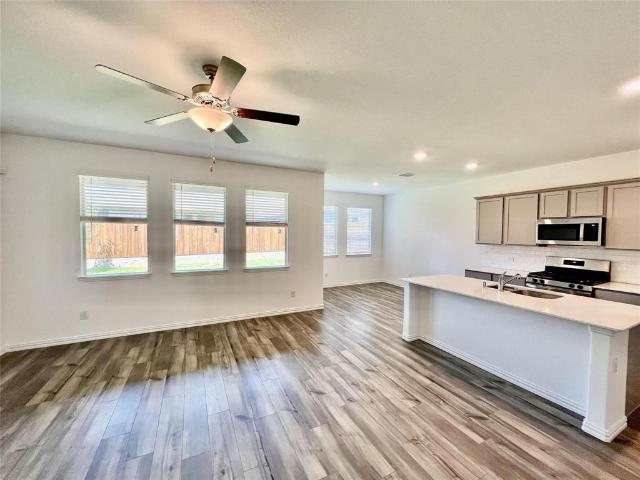 1208 Sequoia Lane