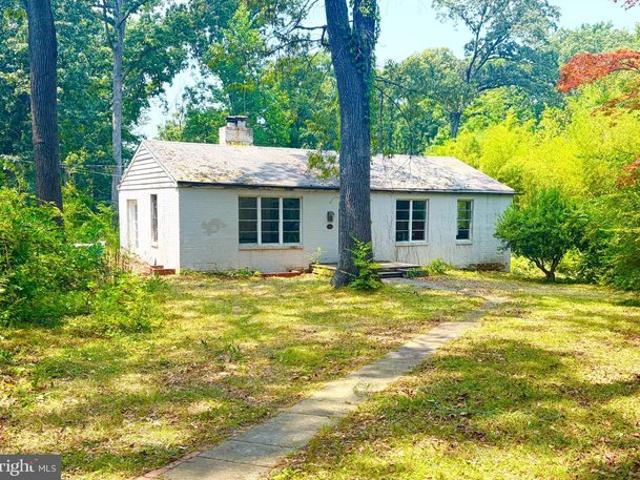 1208 Shenandoah Rd, Alexandria, VA 22308