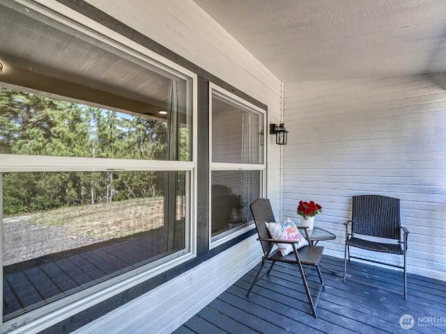 1208 th Avenue Ct SW