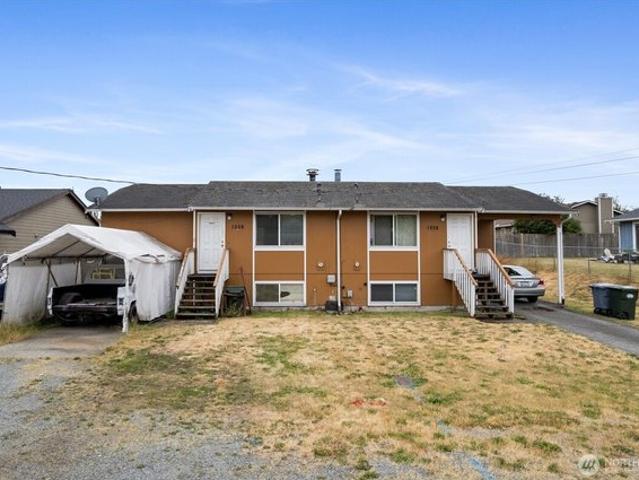 1208 th St S, Tacoma, WA 98444