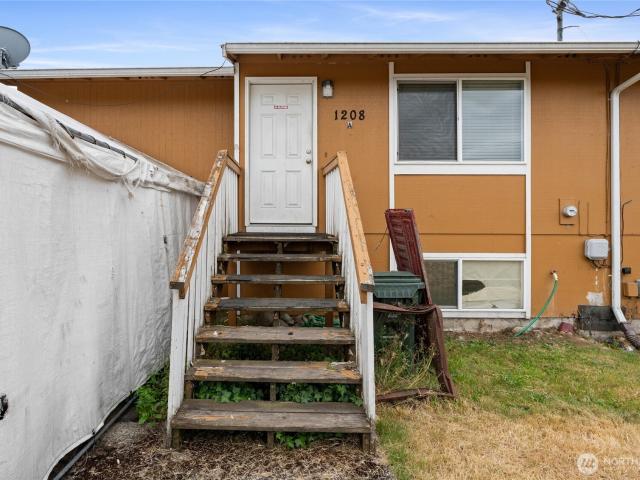1208 th Street S