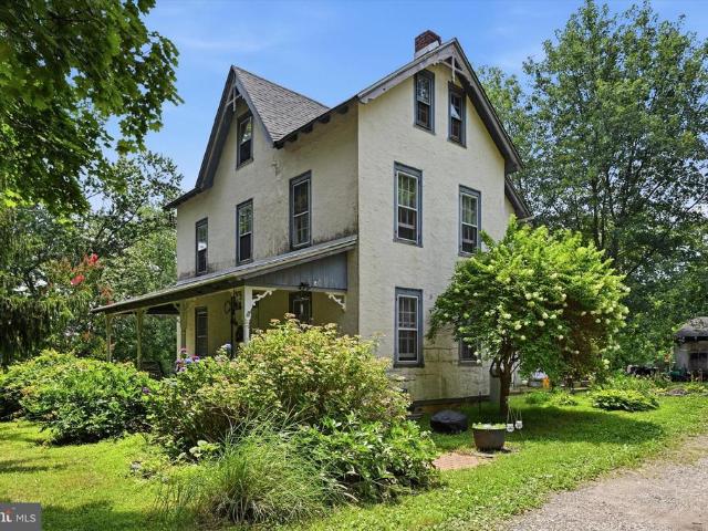1208 Valley Road
