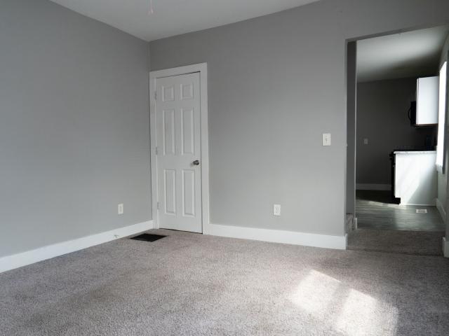 1208 W 5TH Street