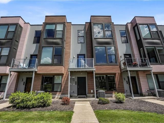 1208 W 73rd Pl, Cleveland, OH 44102
