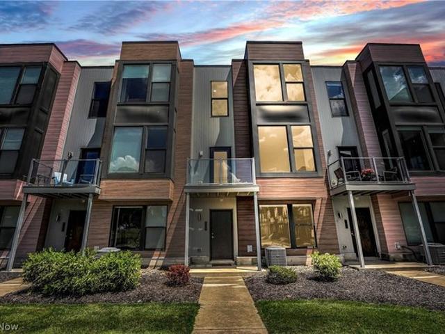 1208 W 73rd Pl, Cleveland, OH 44102