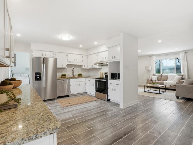 1208 W 79th Street