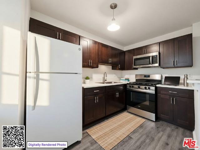 1208 W Adams Boulevard 13