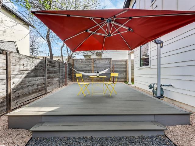 1208 Walnut Ave # 2
