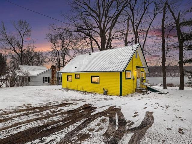 12093 Winans Dr, Dowling, MI 49050