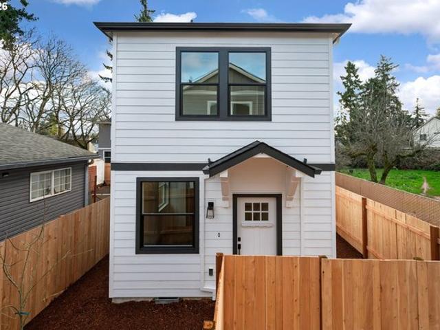 12094 SE Market St, Portland, OR 97216