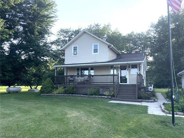 12096 Baumhart Rd, Amherst, OH 44001