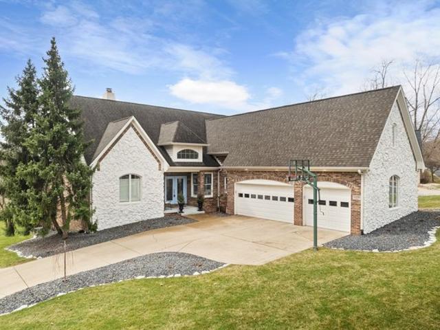 12096 Sail Place Dr, Indianapolis, IN 46256