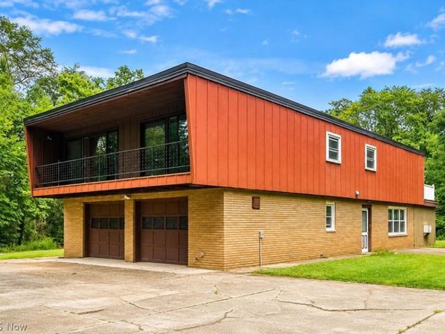 12099 Bradford Dr, Chardon, OH 44024